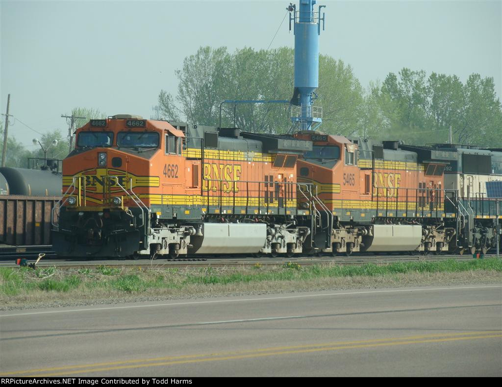 BNSF 4662